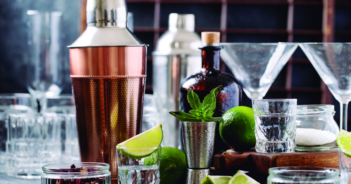 5 cócteles de tequila para servir, beber y saborear - CO & CO Academia